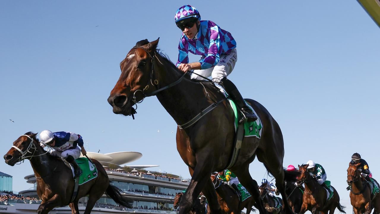 Empire Rose Stakes: Declan Bates pulls off daring ride on Pride Of Jenni