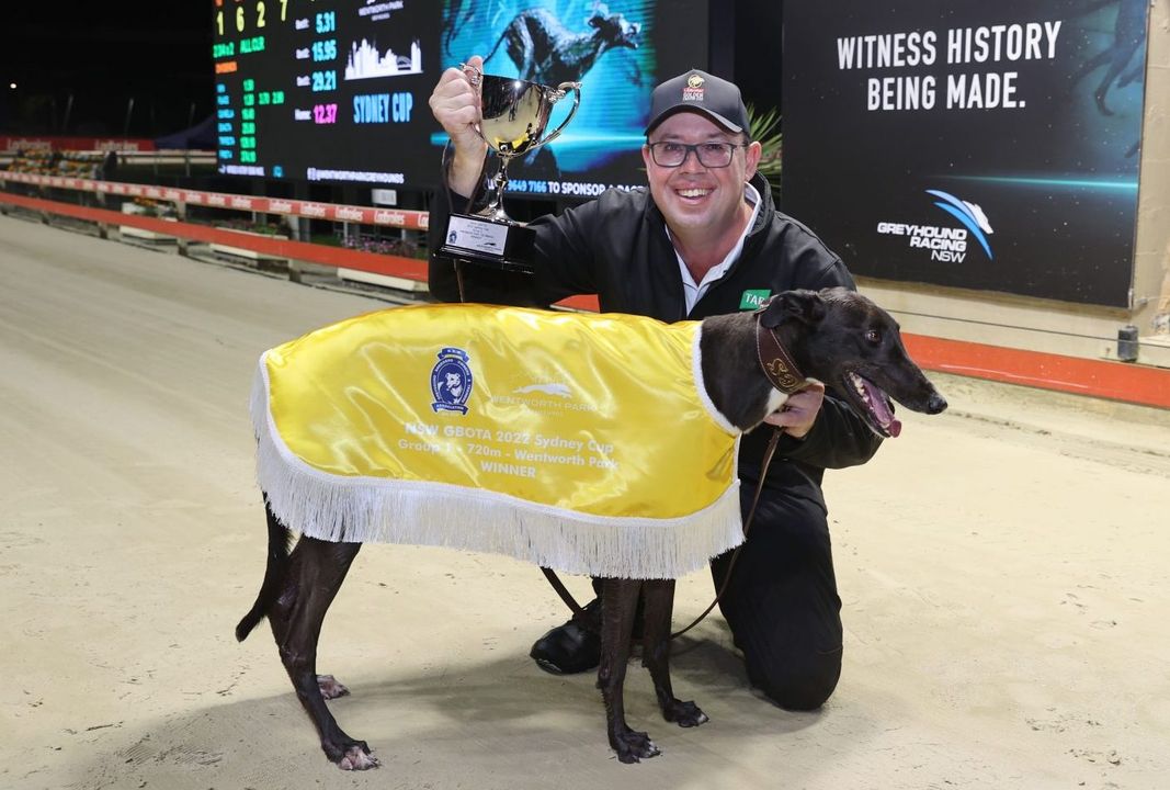 Smith All Set For 'Super' The Thunderbolt Play - Greyhound Recorder