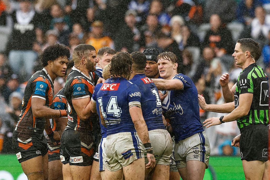 Wests Tigers vs Bulldogs Prediction & Odds - 2026 NRL Round 13 - Odds